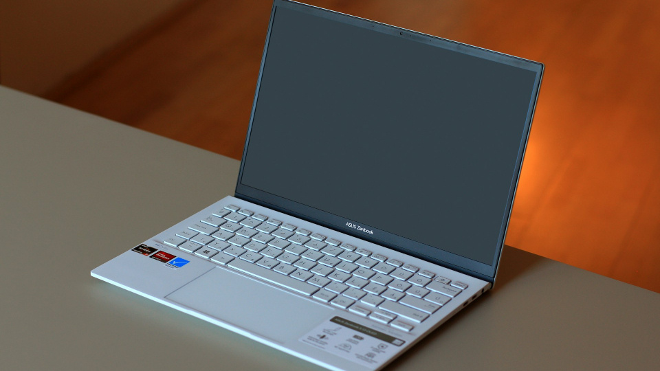 Should You Shut Down Your Laptop or Just Put It to Sleep? | Hardwired