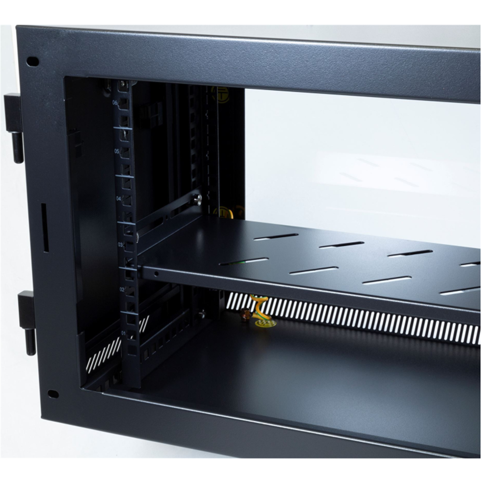 Buy the Dynamix RSFDS6-450 6RU Universal Swing Wall Mount Cabinet. Removable... ( RSFDS6-450 ...