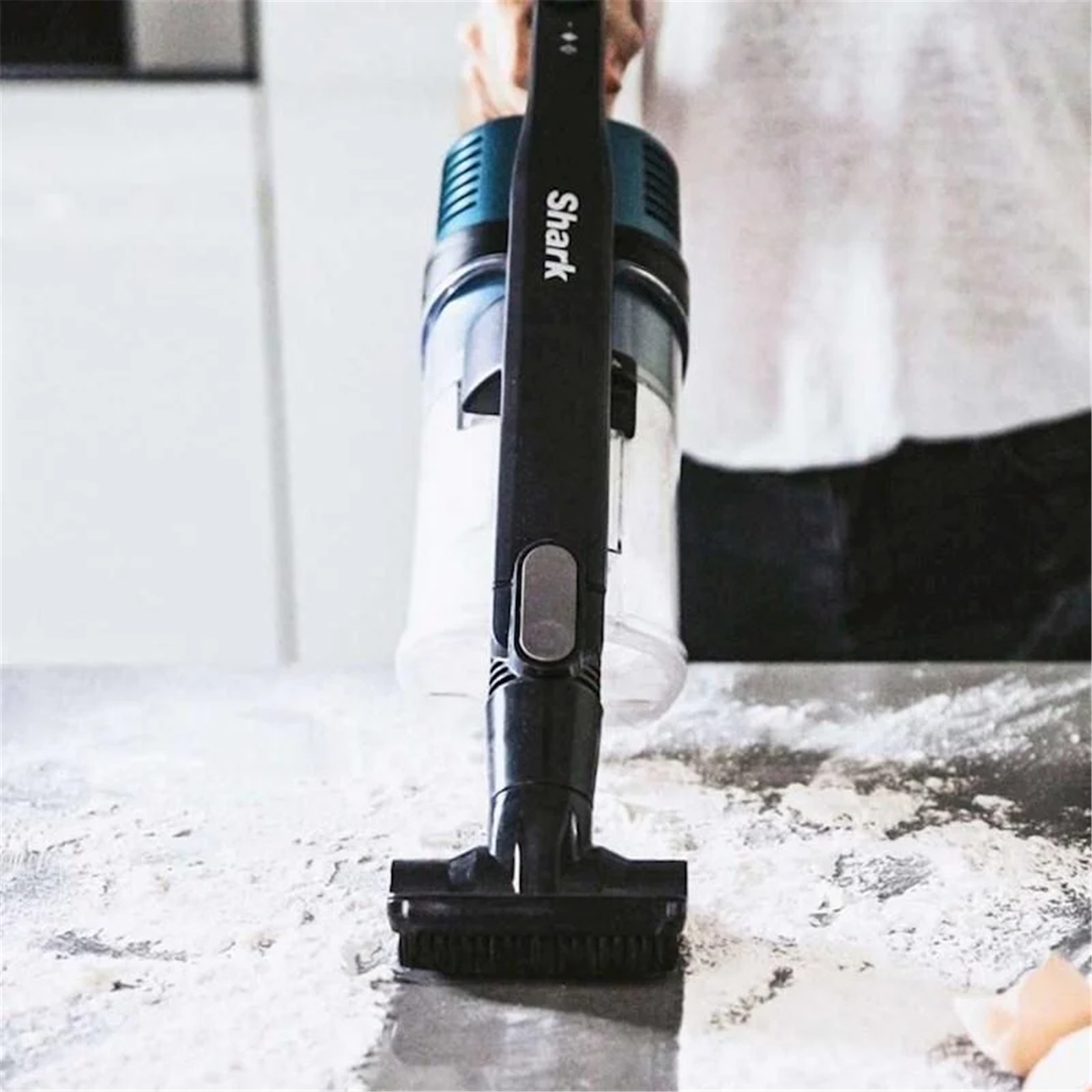 Buy the Shark IZ102 Cordless Vacuum Cleaner with Self Cleaning ...