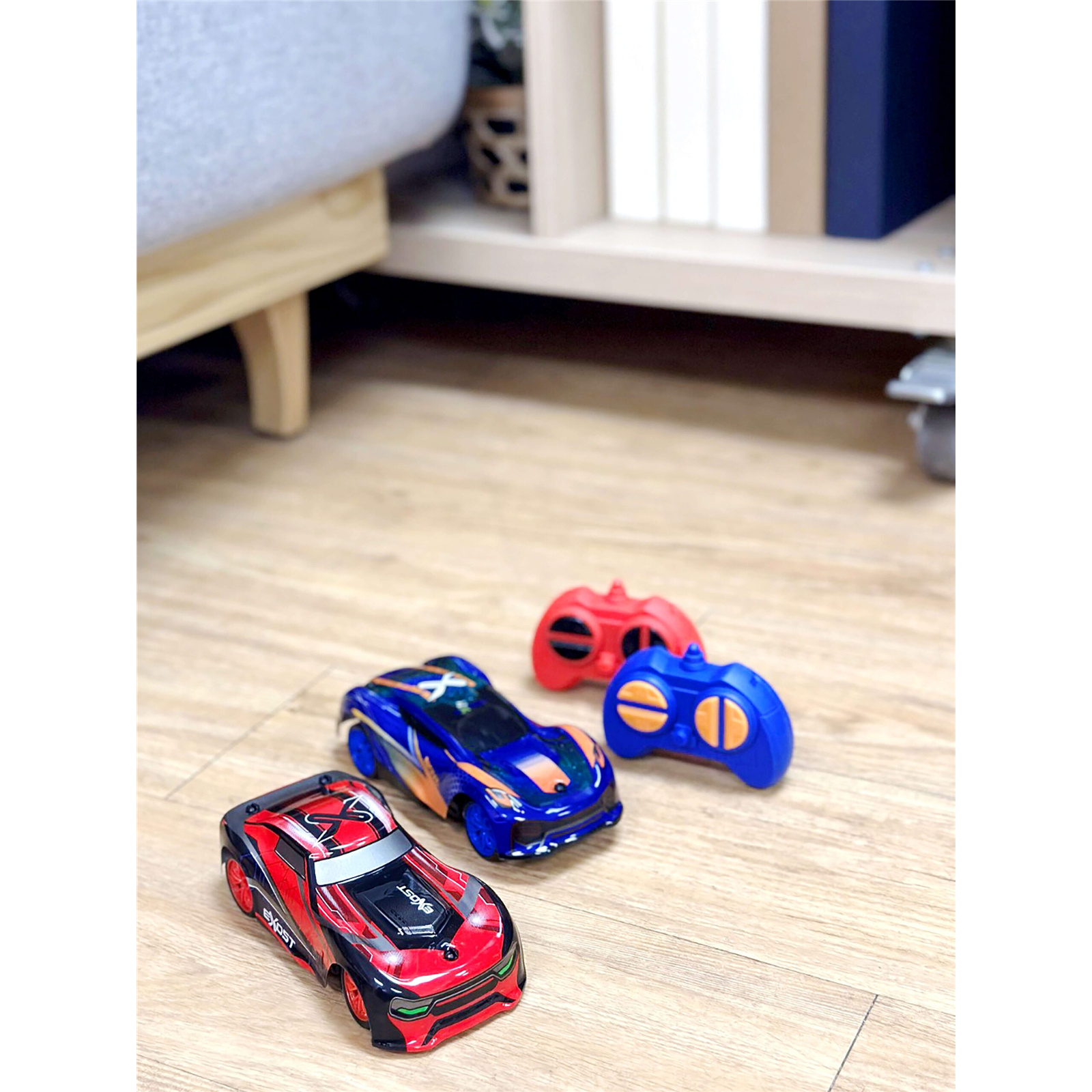 Buy the Silverlit EXOST 1:28 Red & Blue STAR CROSS DUO PACK (SPEED) 2.4GHz, R... ( 20647 ...